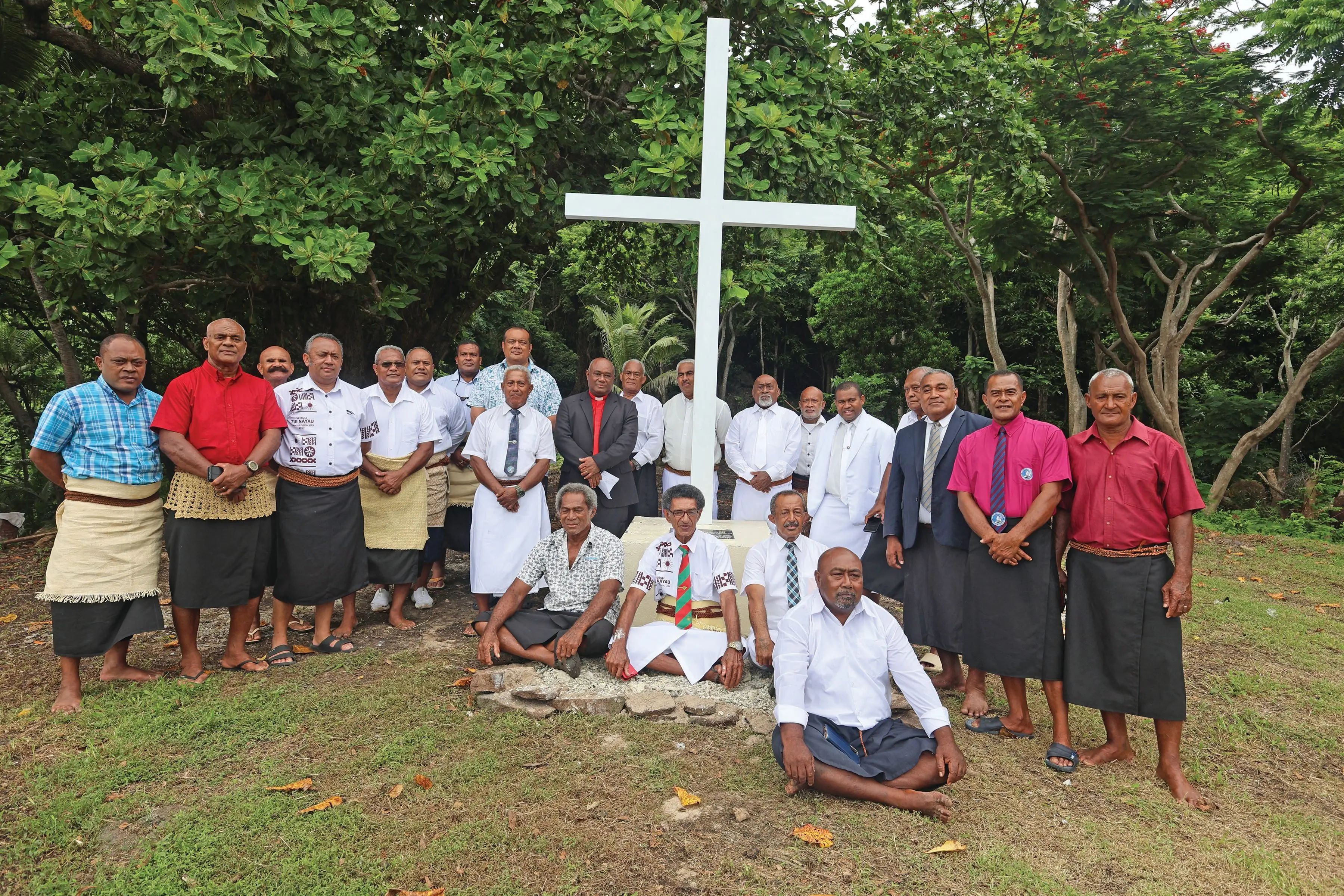 Tui Nayau unveils special monument at Maumi hills | Fiji Sun