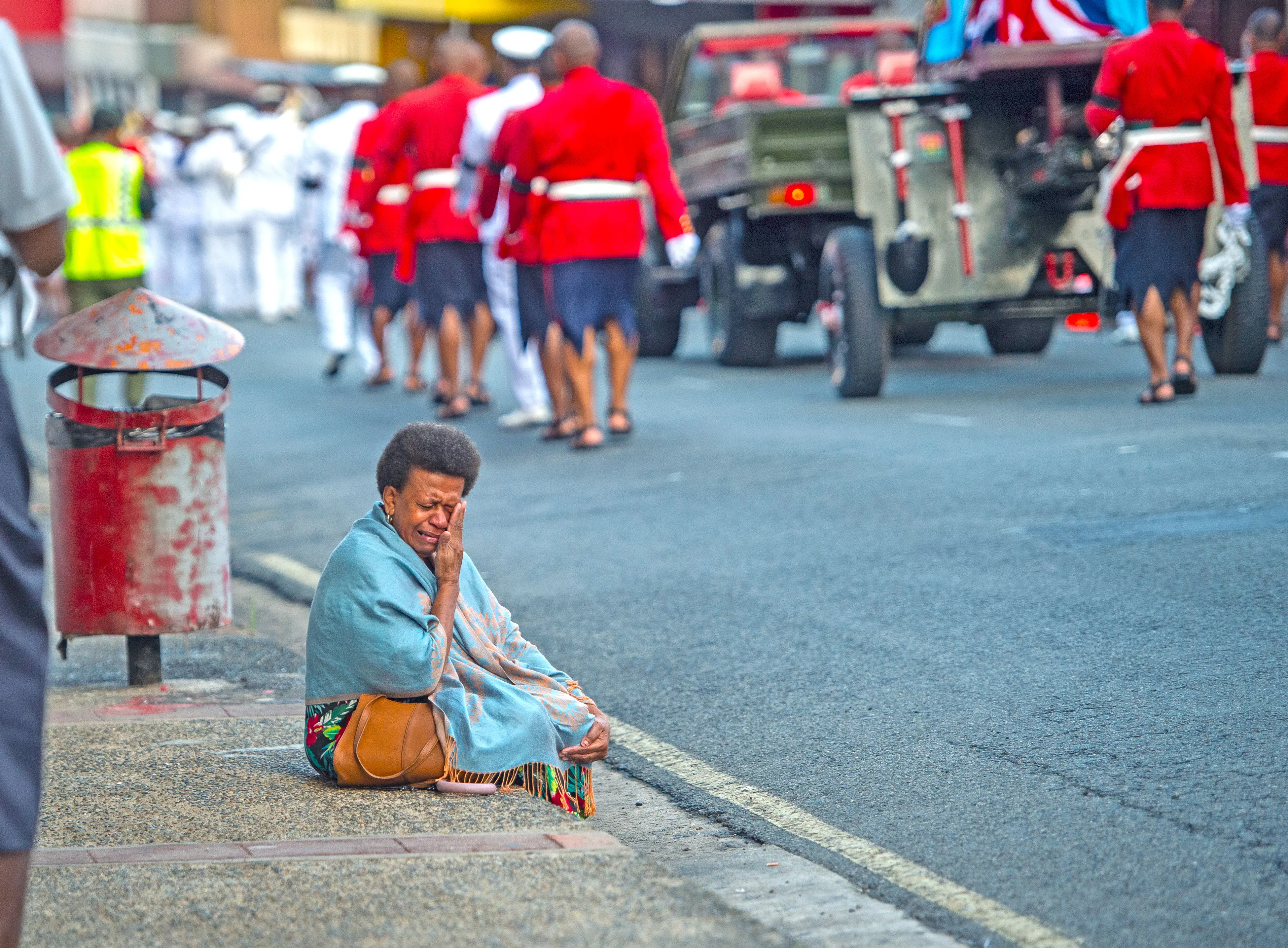 Her tears share a link, woman with chiefly ties pays tribute to Ratu ...